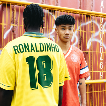 SECONDFOOTBALLSHIRTS - Klassiske retro fodboldtrøjer ...